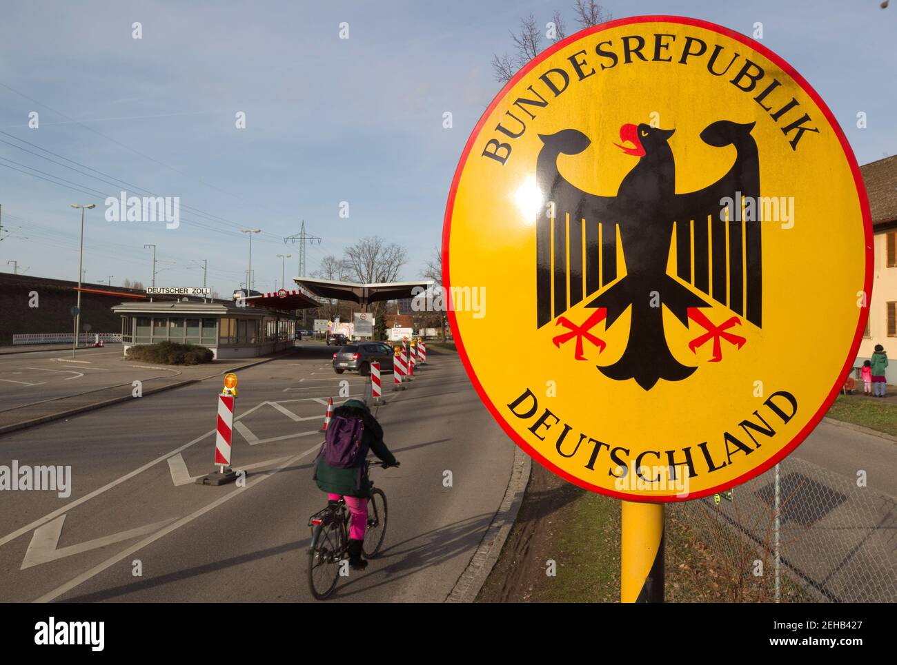 Sign Douane High Resolution Stock Photography and Images - Alamy