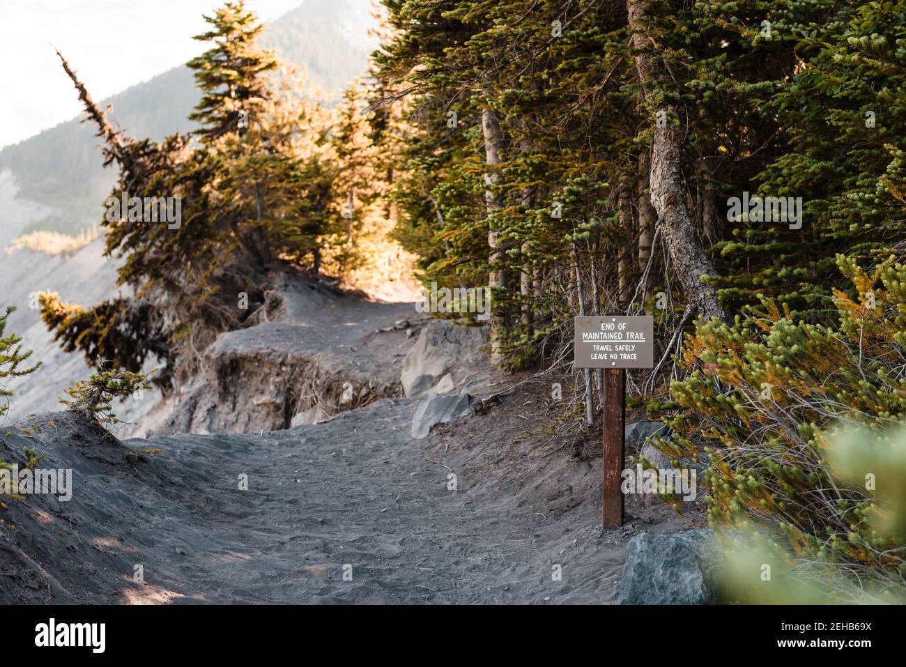 End of trail sign hi-res stock photography and images - Alamy