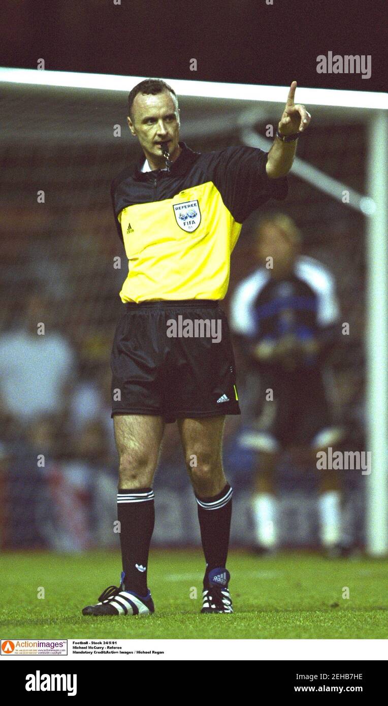 Referee michael mccurry hi-res stock photography and images - Alamy