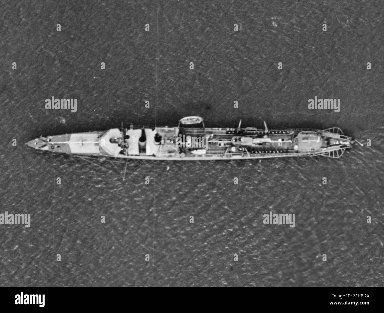 Overhead view of USS Maury (DM-5) on 2 May 1927 Stock Photo - Alamy