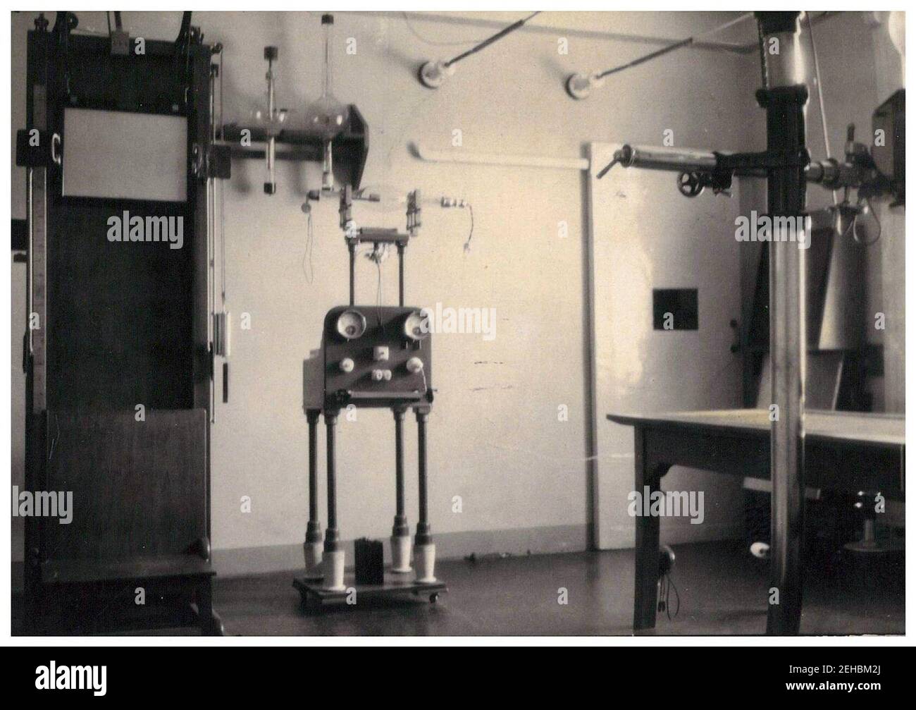 Overview of Roentgen machine of František Dreuschuch in Náměšť nad ...