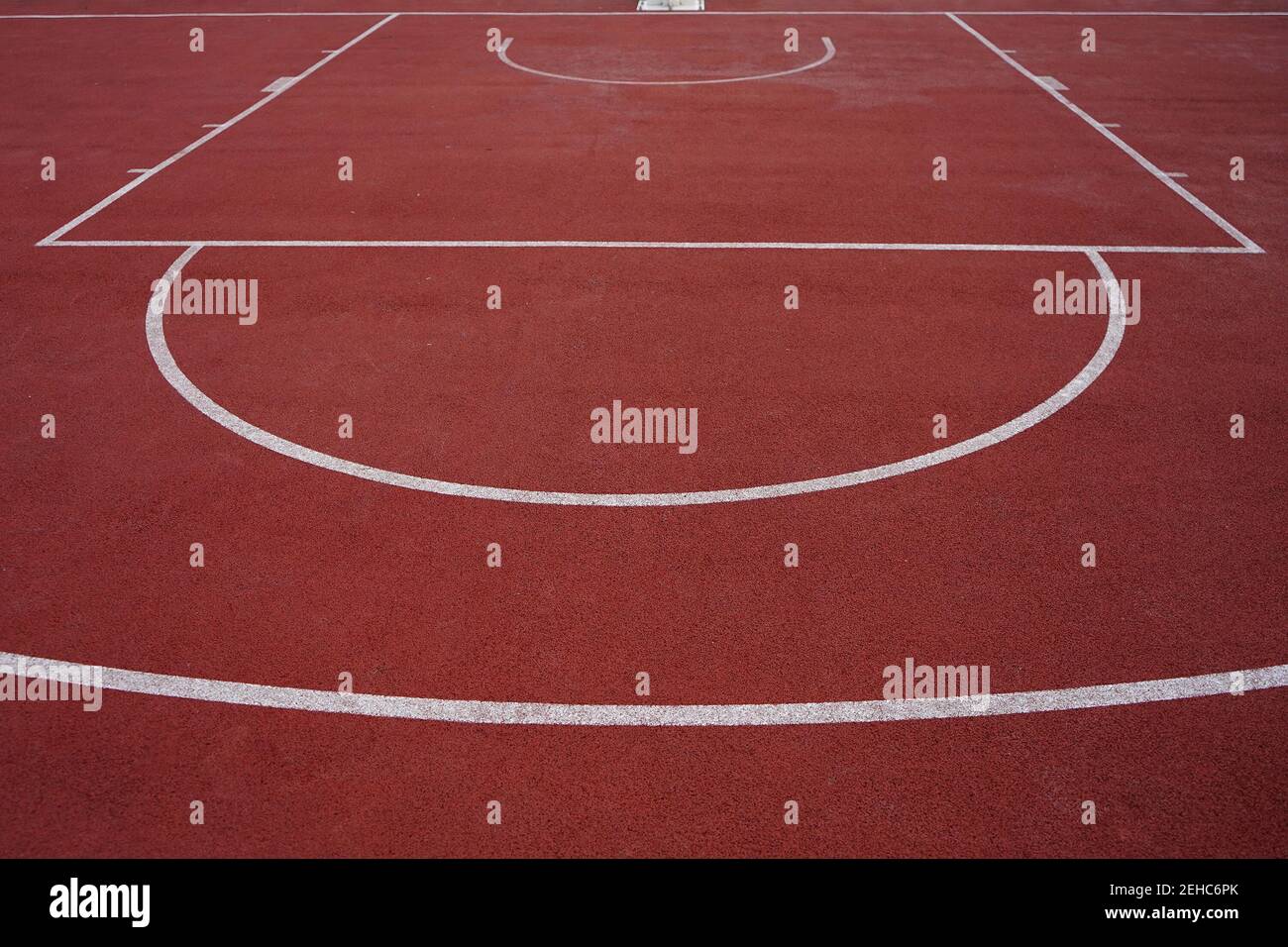 Outdoor basketball court white hi-res stock photography and images - Alamy