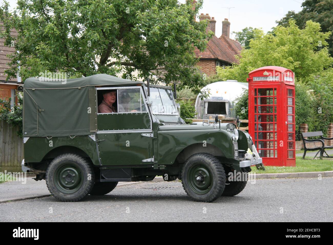 Land rover defender series 1 hi-res stock photography and images - Alamy