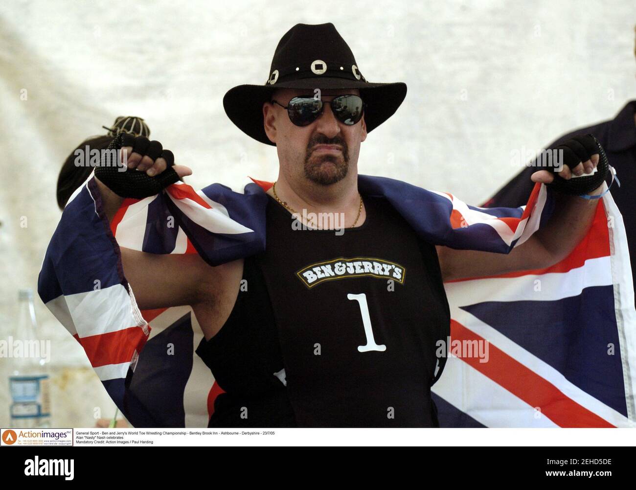 World toe wrestling championship hi-res stock photography and images ...