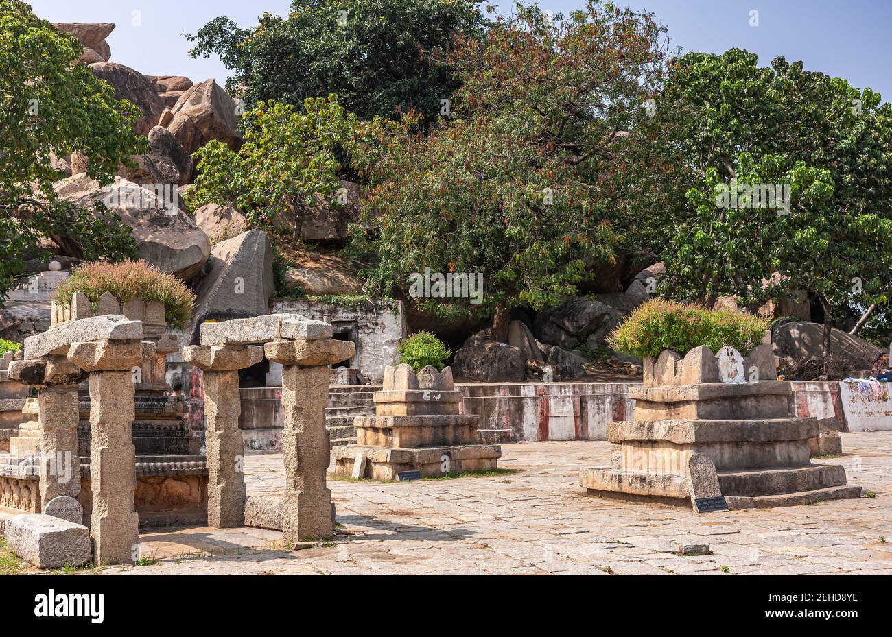 Karnataka monuments hi-res stock photography and images - Alamy