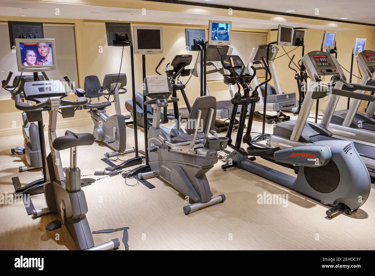 Hotel Gym Equipment High Resolution Stock Photography and Images - Alamy