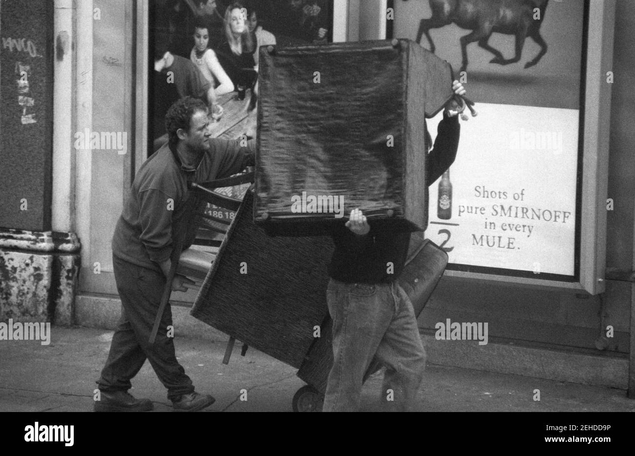 Street scene, London, England, early 2000 Stock Photo - Alamy