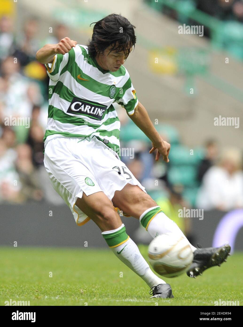 Nakamura celtic goal hi-res stock photography and images - Alamy