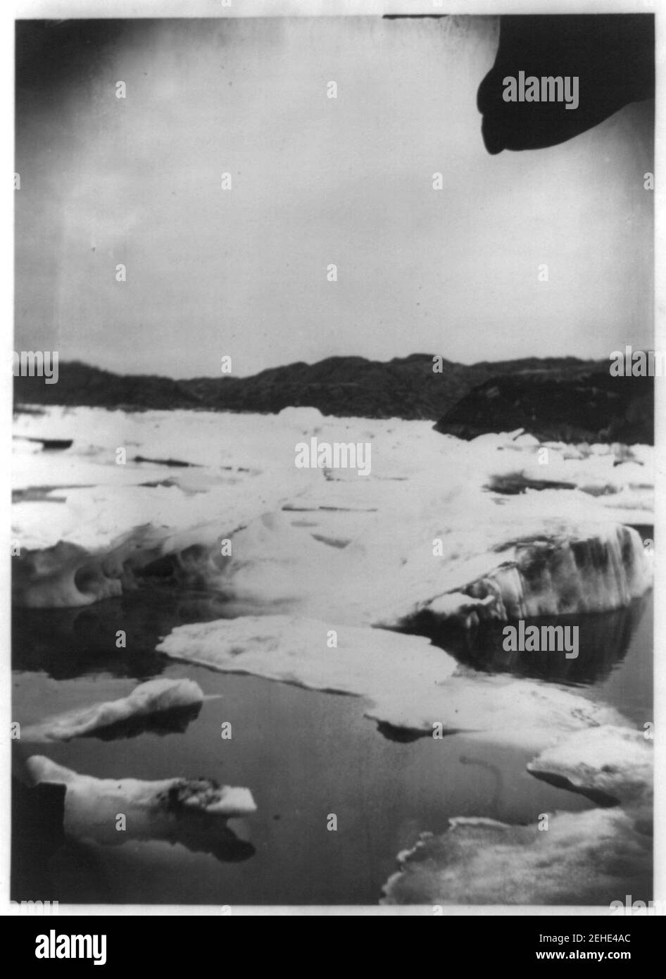 Pack ice forming hi-res stock photography and images - Alamy
