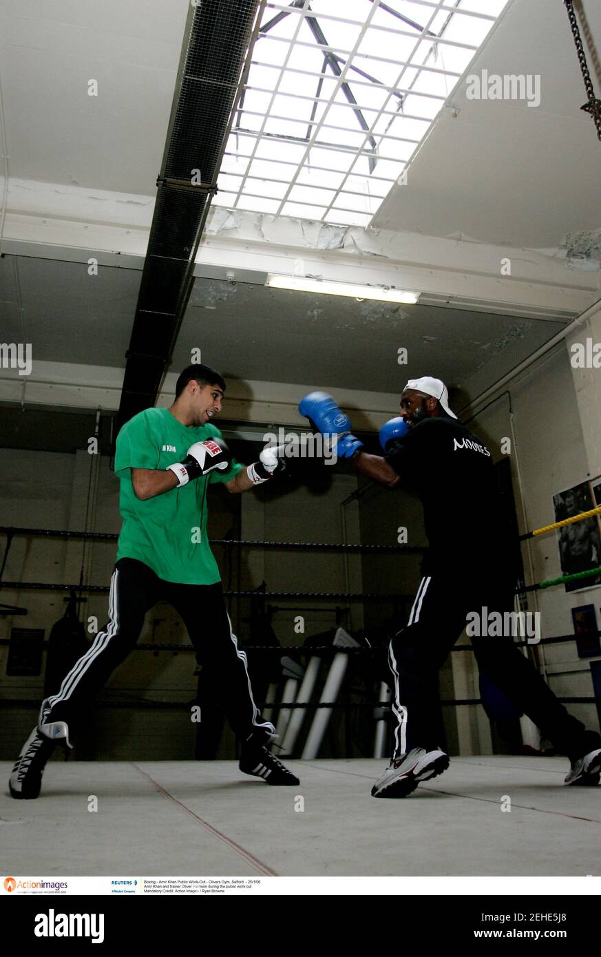 Trainer oliver harrison hi-res stock photography and images - Alamy