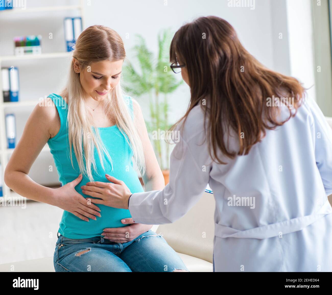 The pregnant woman at regular pregnancy check-up Stock Photo - Alamy