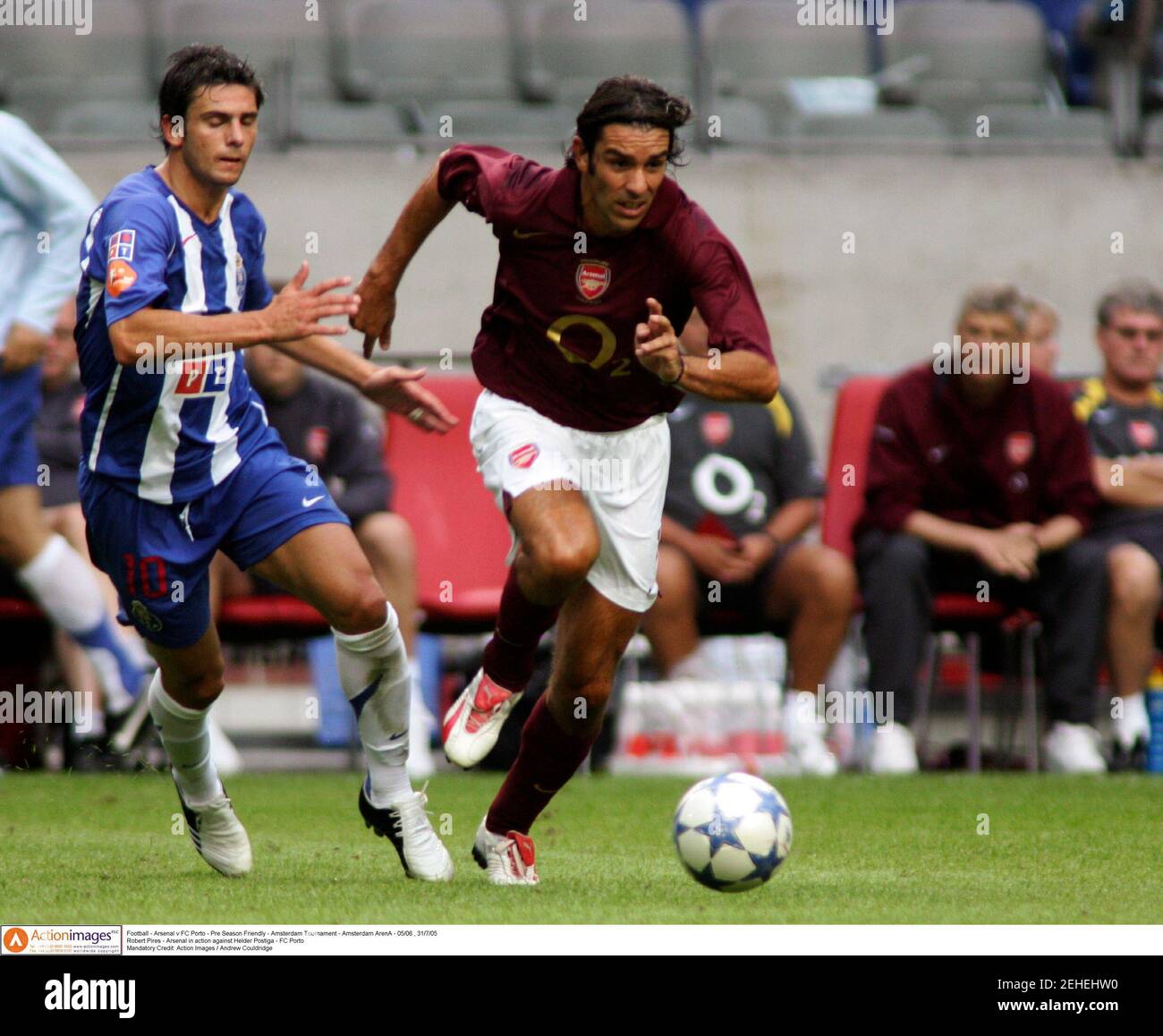 Amsterdam arena robert pires hi-res stock photography and images - Alamy