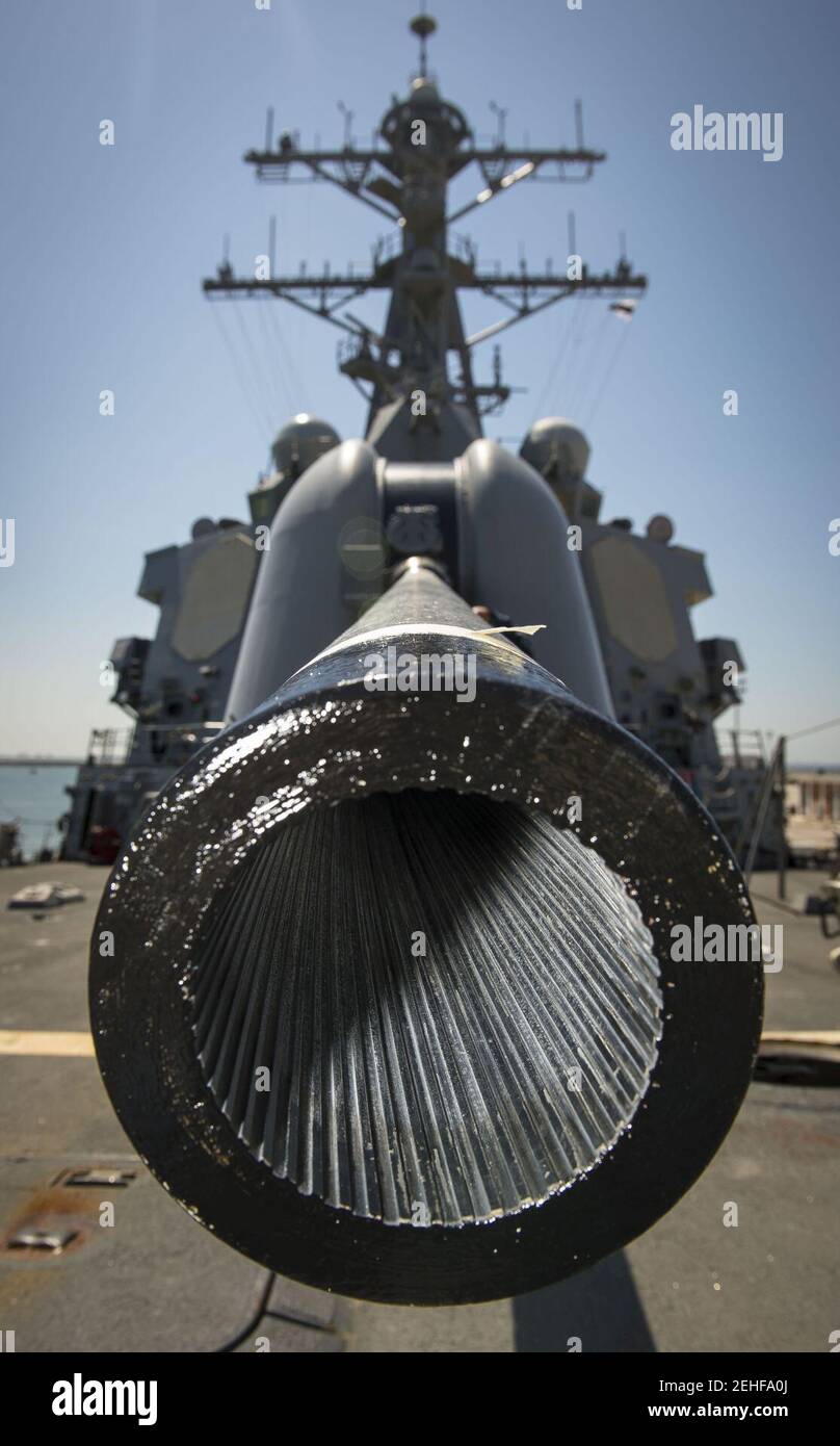 Paint drying on 5-inch gun of USS Porter (DDG-78) 160518 Stock Photo ...