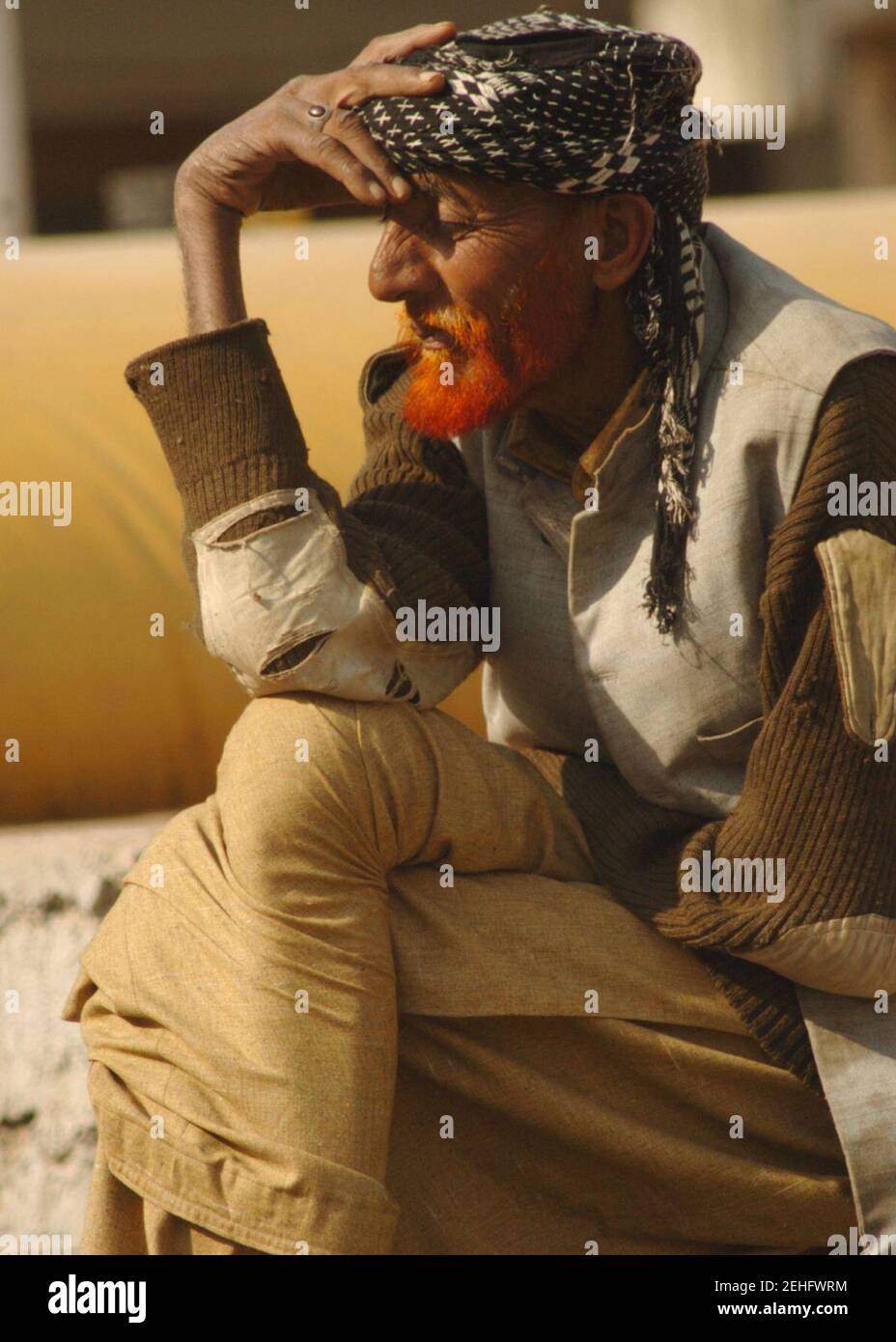 Pakistan earthquake relief Stock Photo - Alamy