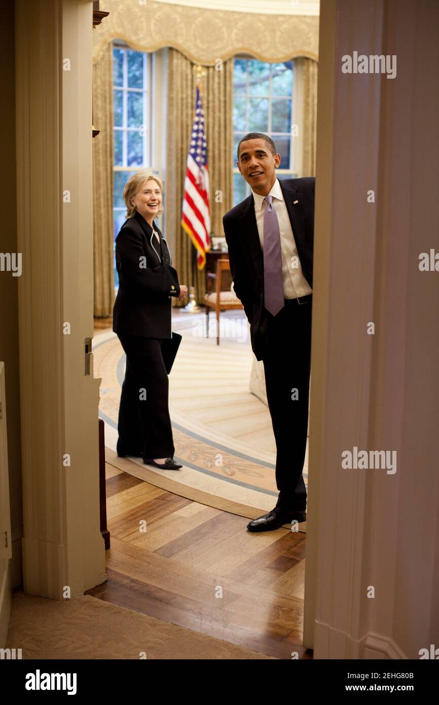 Aides clinton hi-res stock photography and images - Alamy