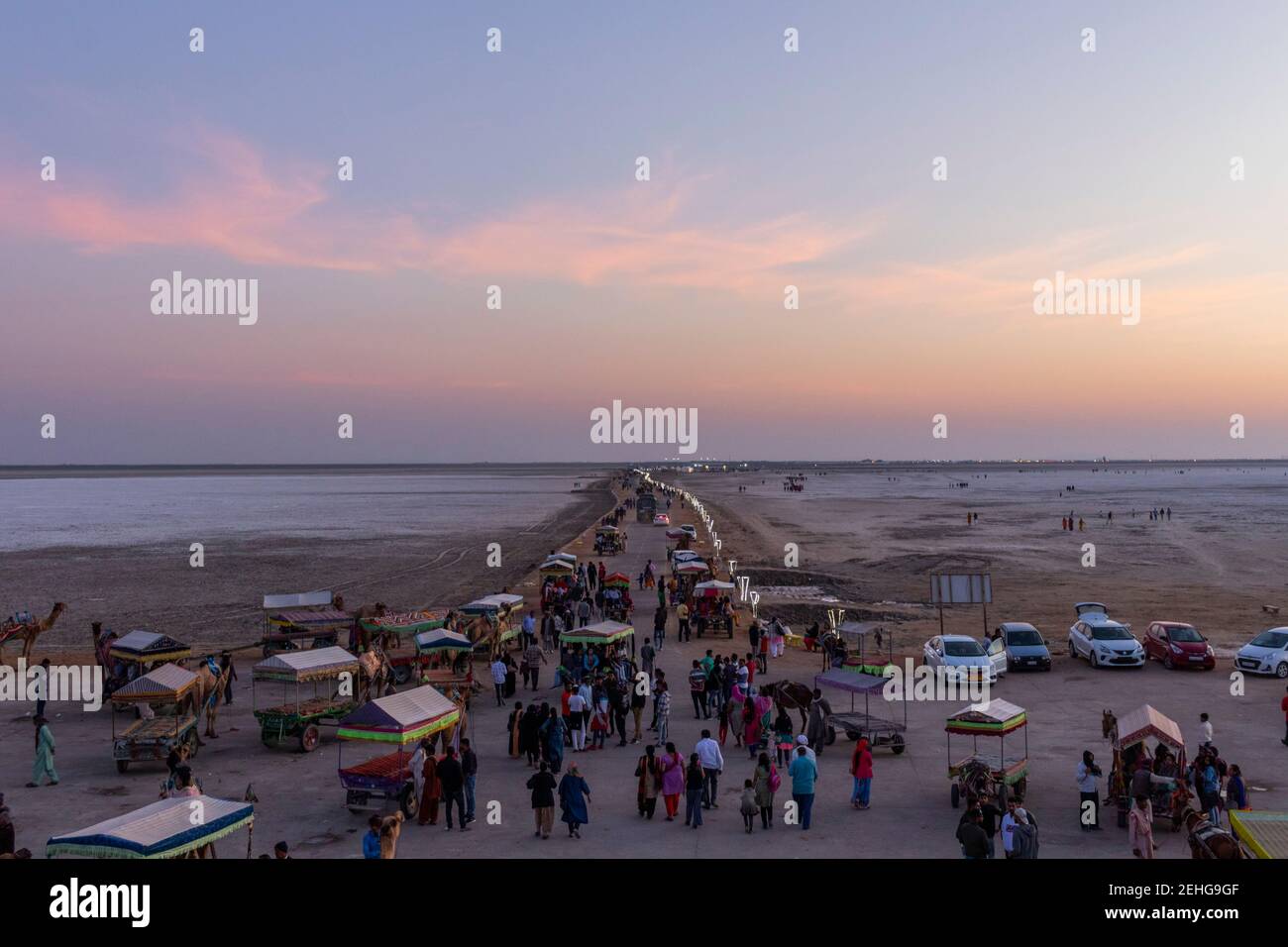 Kutch salt desert hi-res stock photography and images - Alamy