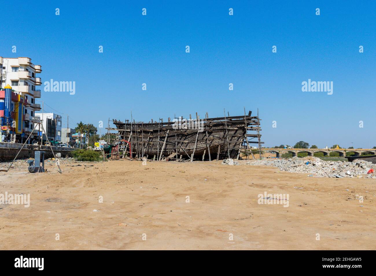 Ship building yard at Mandvi Stock Photo - Alamy