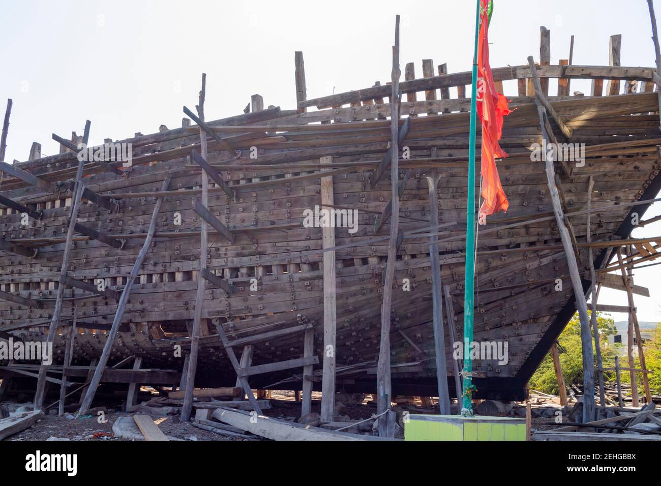 Ship building yard at Mandvi Stock Photo - Alamy