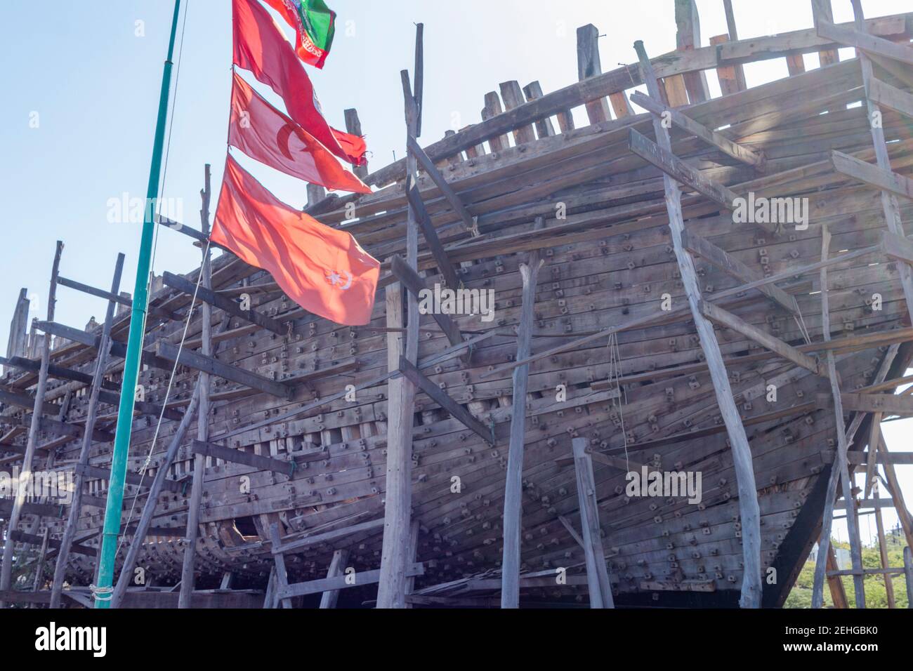 Ship building yard at Mandvi Stock Photo - Alamy