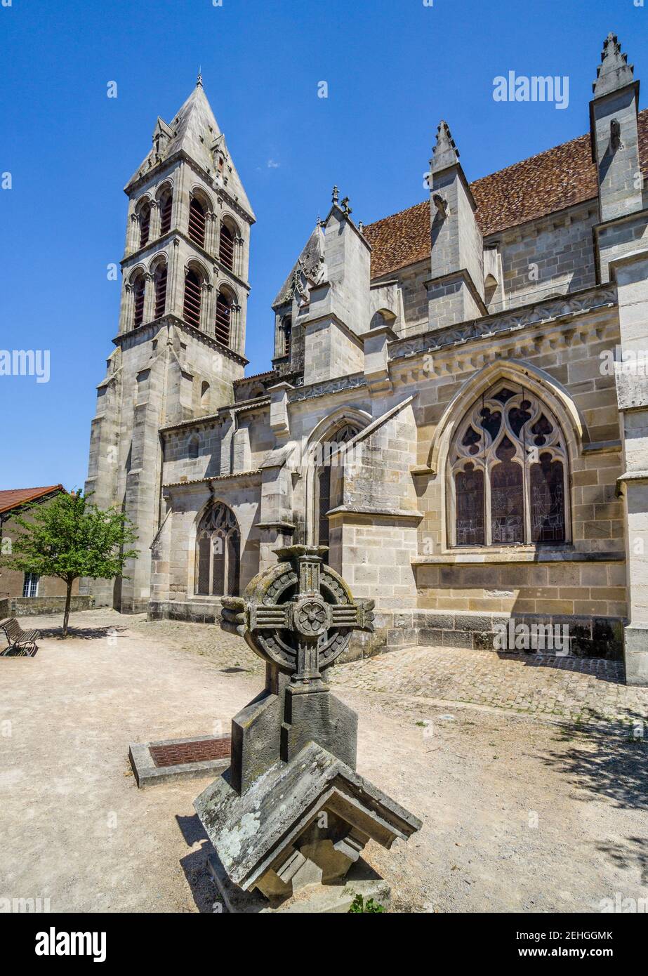 Cathedral of saint lazarus of autun hi-res stock photography and images ...