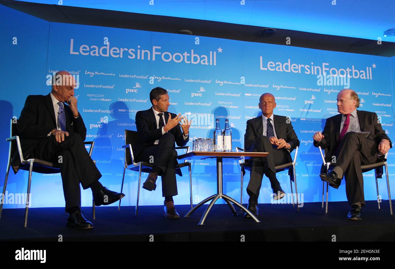 Referee david elleray england hi-res stock photography and images - Alamy