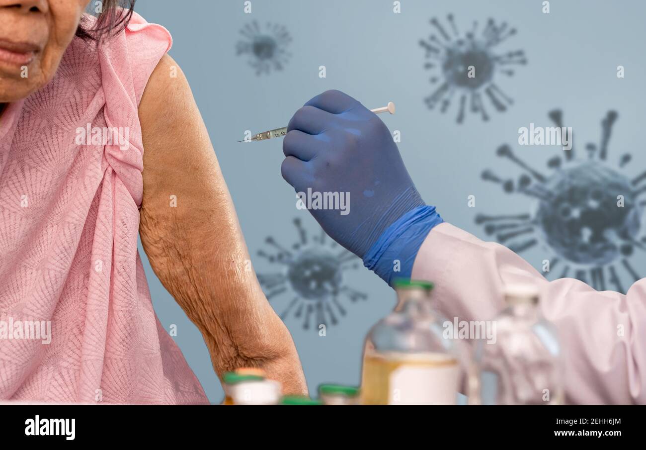 Indian doctor injection hi-res stock photography and images - Alamy