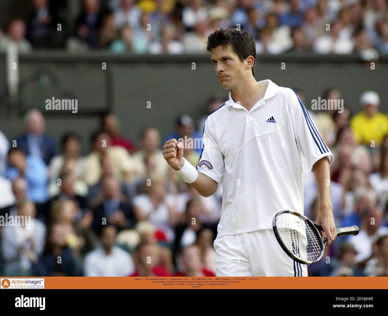 Tim henman celebrates winning point hi-res stock photography and images ...