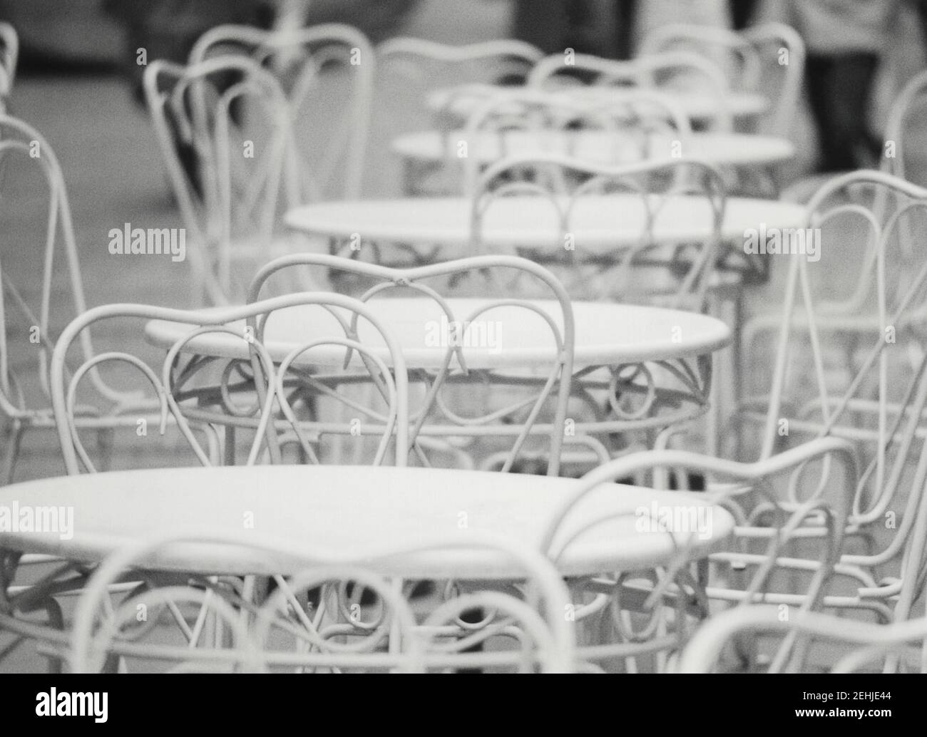 Empty outdoor cafe seating hi-res stock photography and images - Alamy