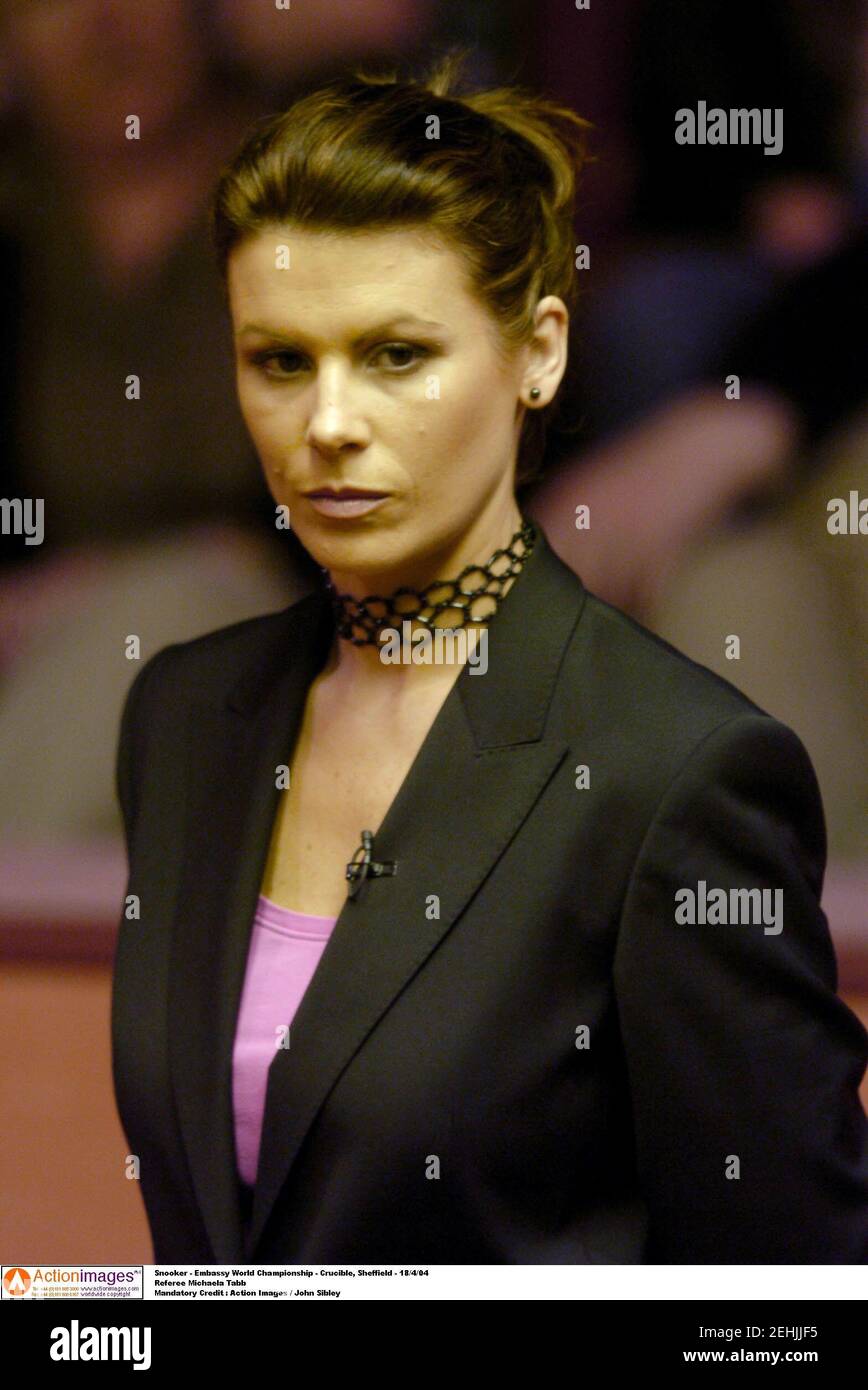 Michaela tabb snooker referee crucible hi-res stock photography and ...