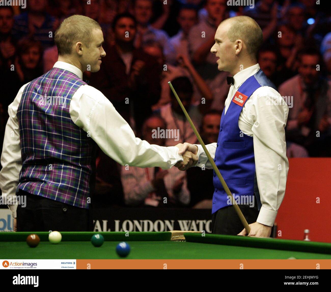 Stephen hendry trophy hi-res stock photography and images - Alamy