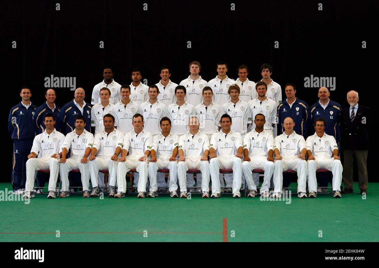 Derbyshire cricket team hi-res stock photography and images - Alamy