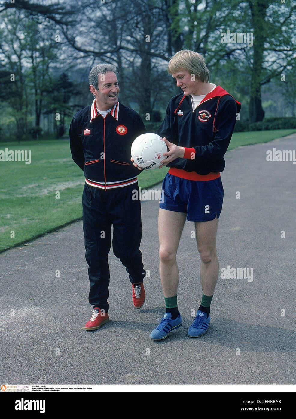 Dave sexton manchester united hi-res stock photography and images - Alamy