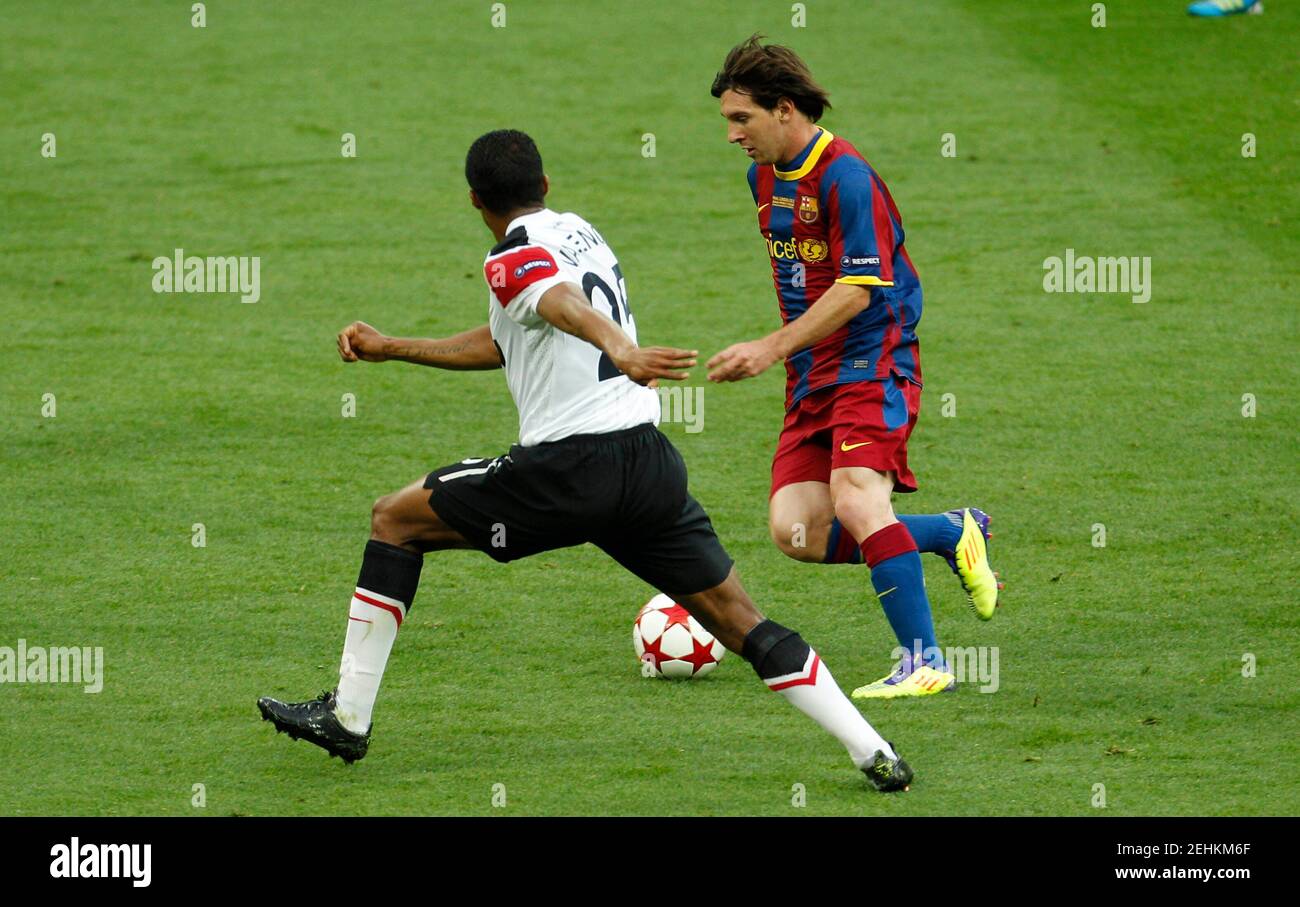 Lionel messi r in hi-res stock photography and images - Alamy