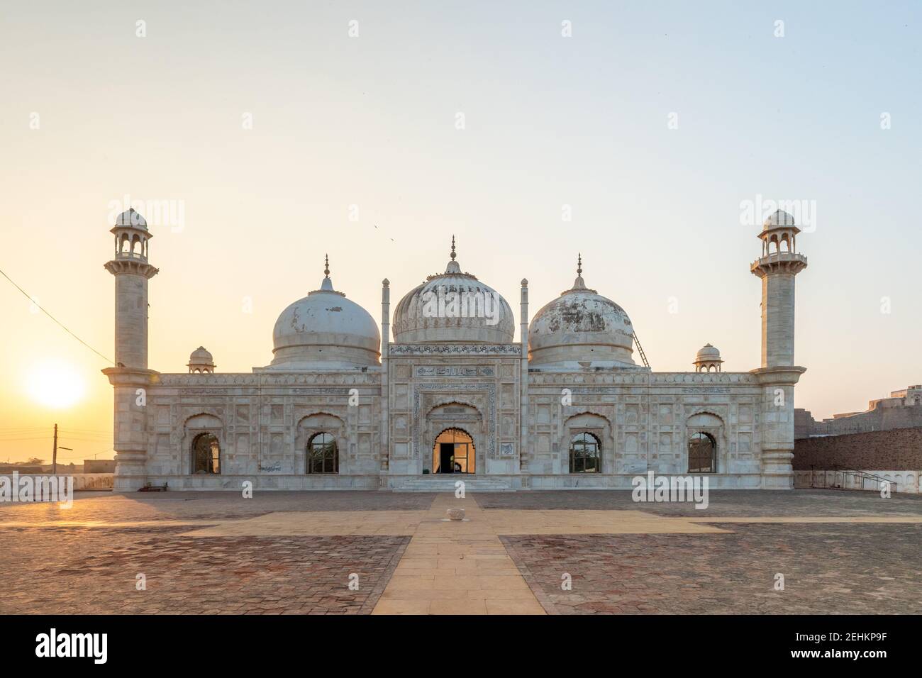 Derawar fort hi-res stock photography and images - Alamy