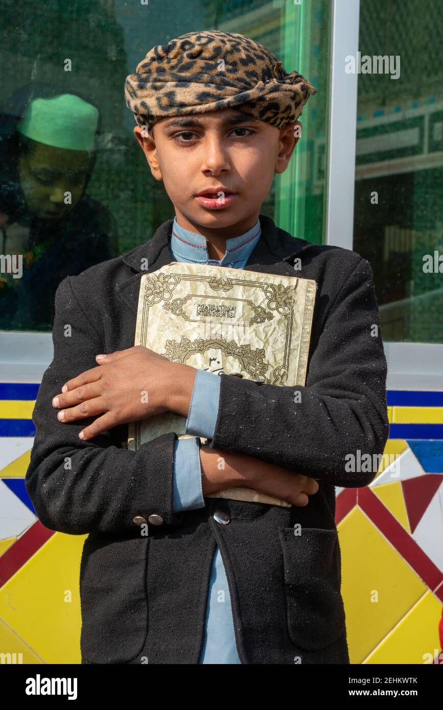 Bhong mosque pakistan hi-res stock photography and images - Alamy