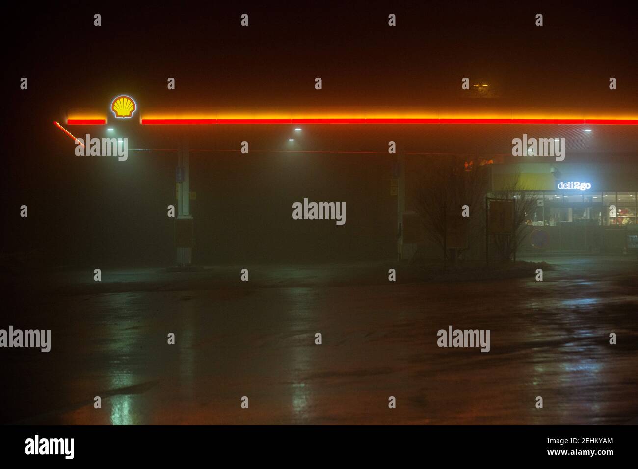 Strengberg, Austria. 24th Jan, 2021. Shell Station Strengberg on the A1 ...