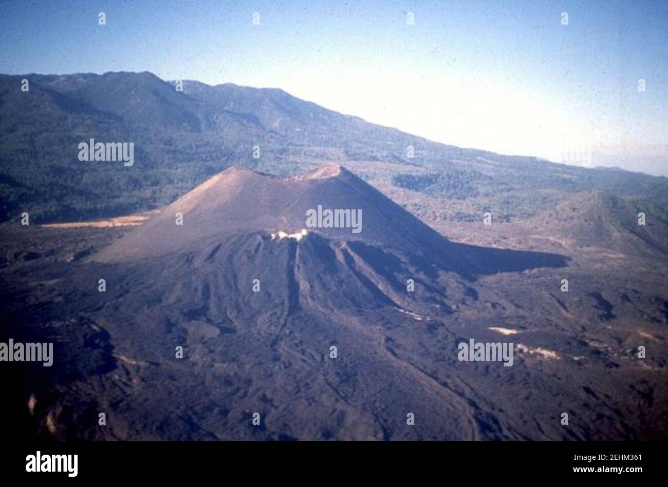 Parícutin volcano hi-res stock photography and images - Alamy