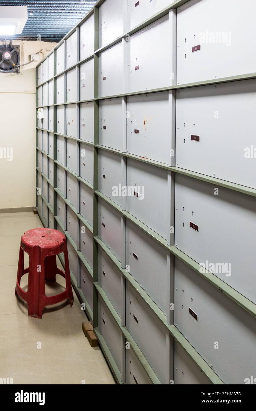 Bank safe lockers hi-res stock photography and images - Alamy