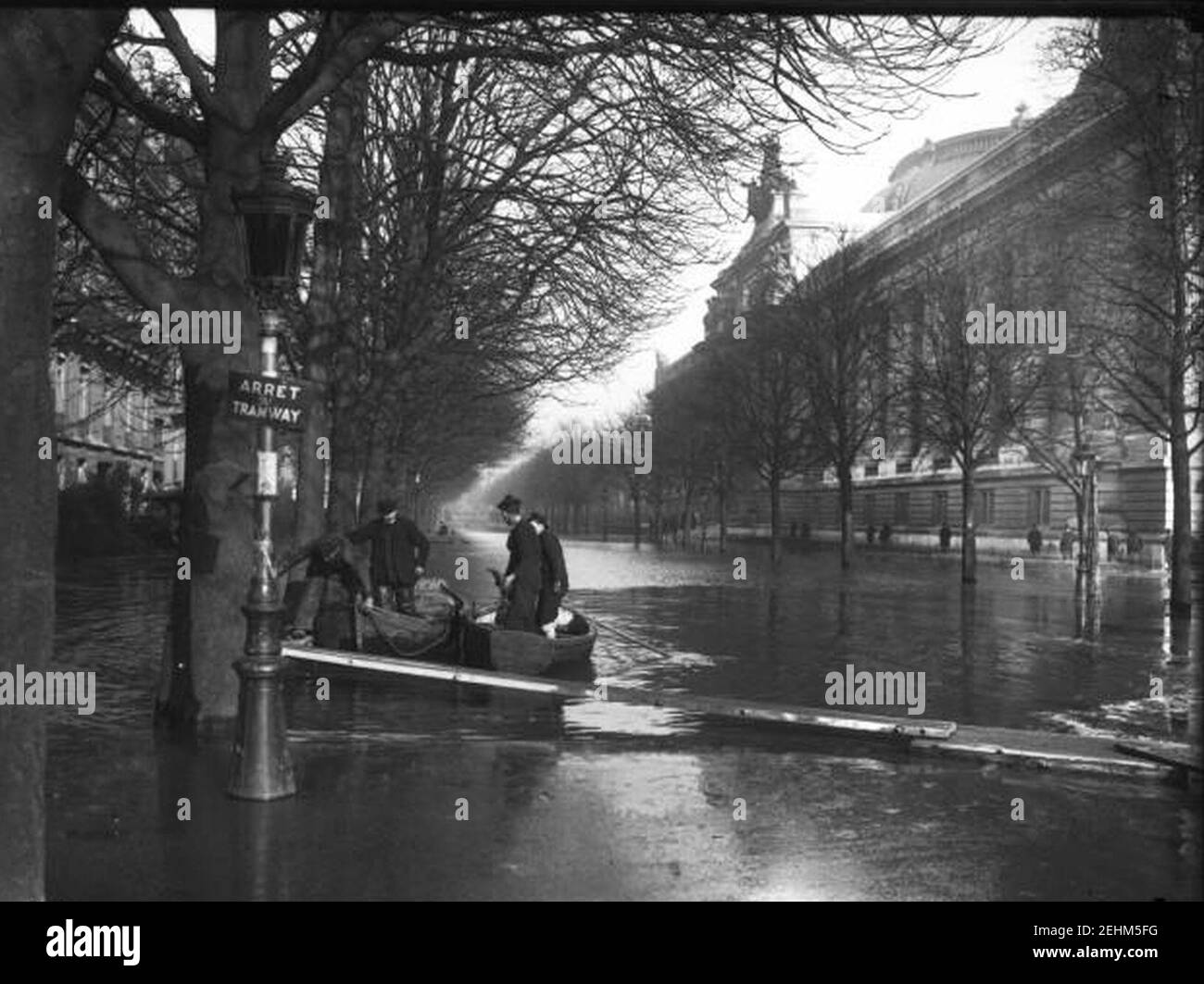 Paris inondation 1910 hi-res stock photography and images - Alamy