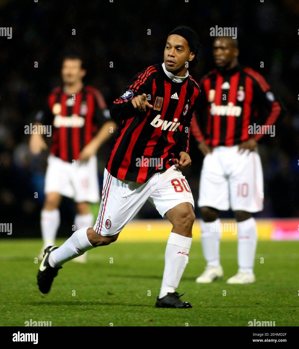 Ronaldinho goal ac milan hi-res stock photography and images - Alamy