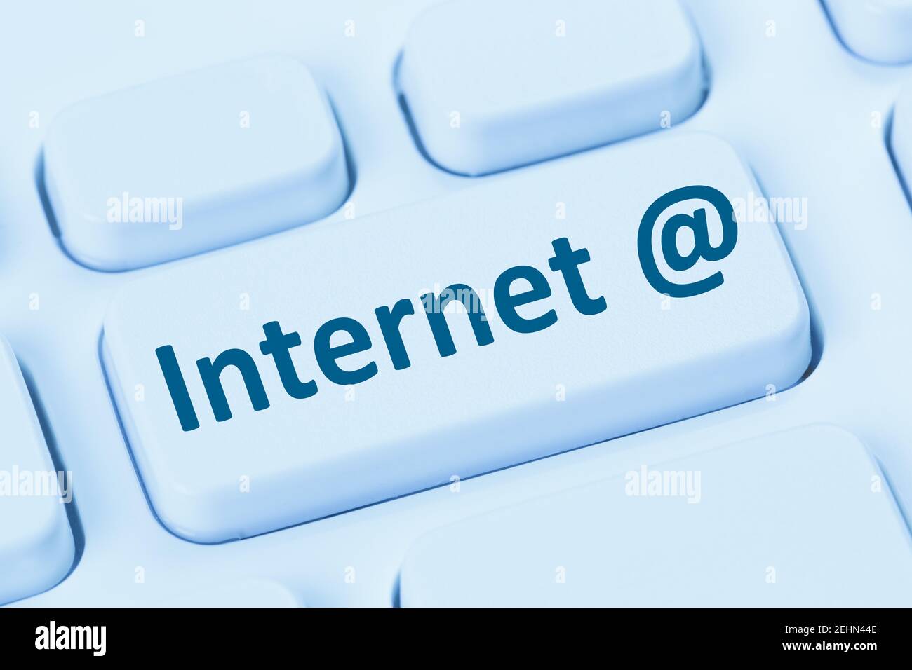 Wi fi symbol hi-res stock photography and images - Alamy