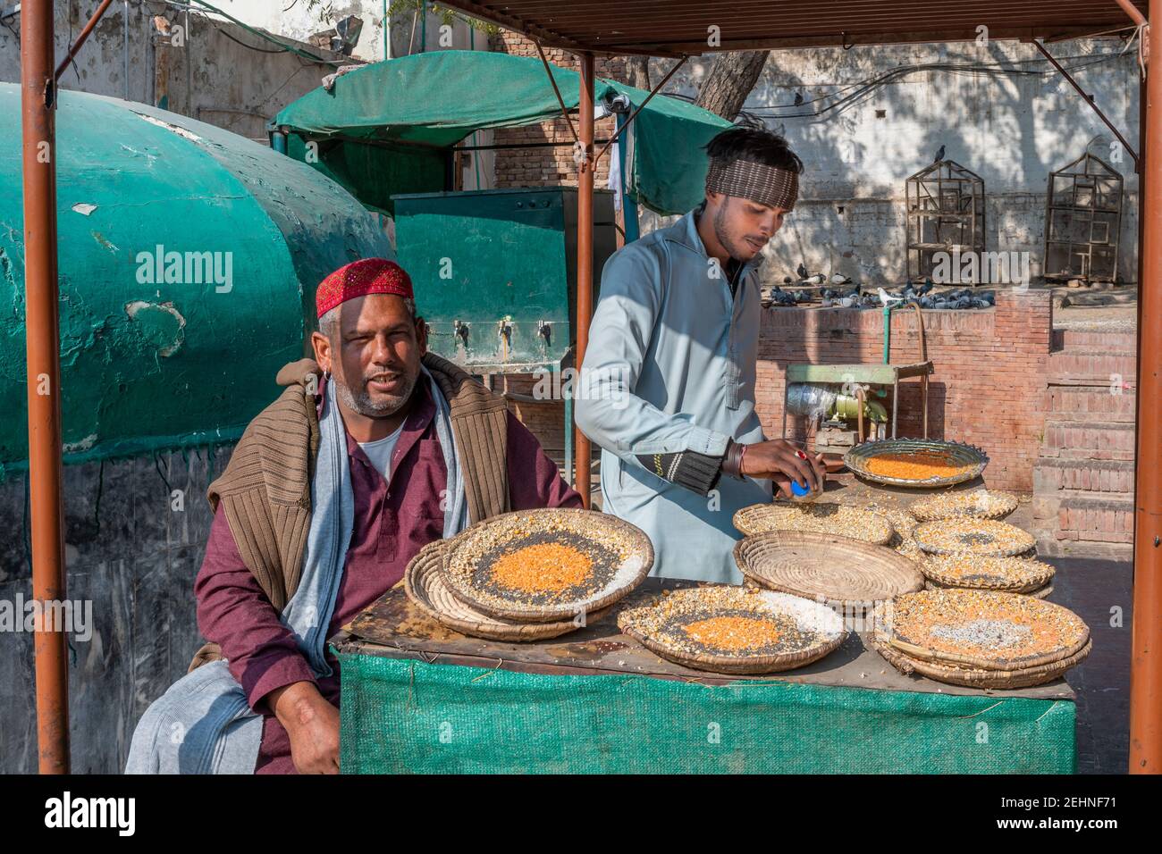 Hazrat pir shah shamsuddin sabzwari multani hi-res stock photography ...