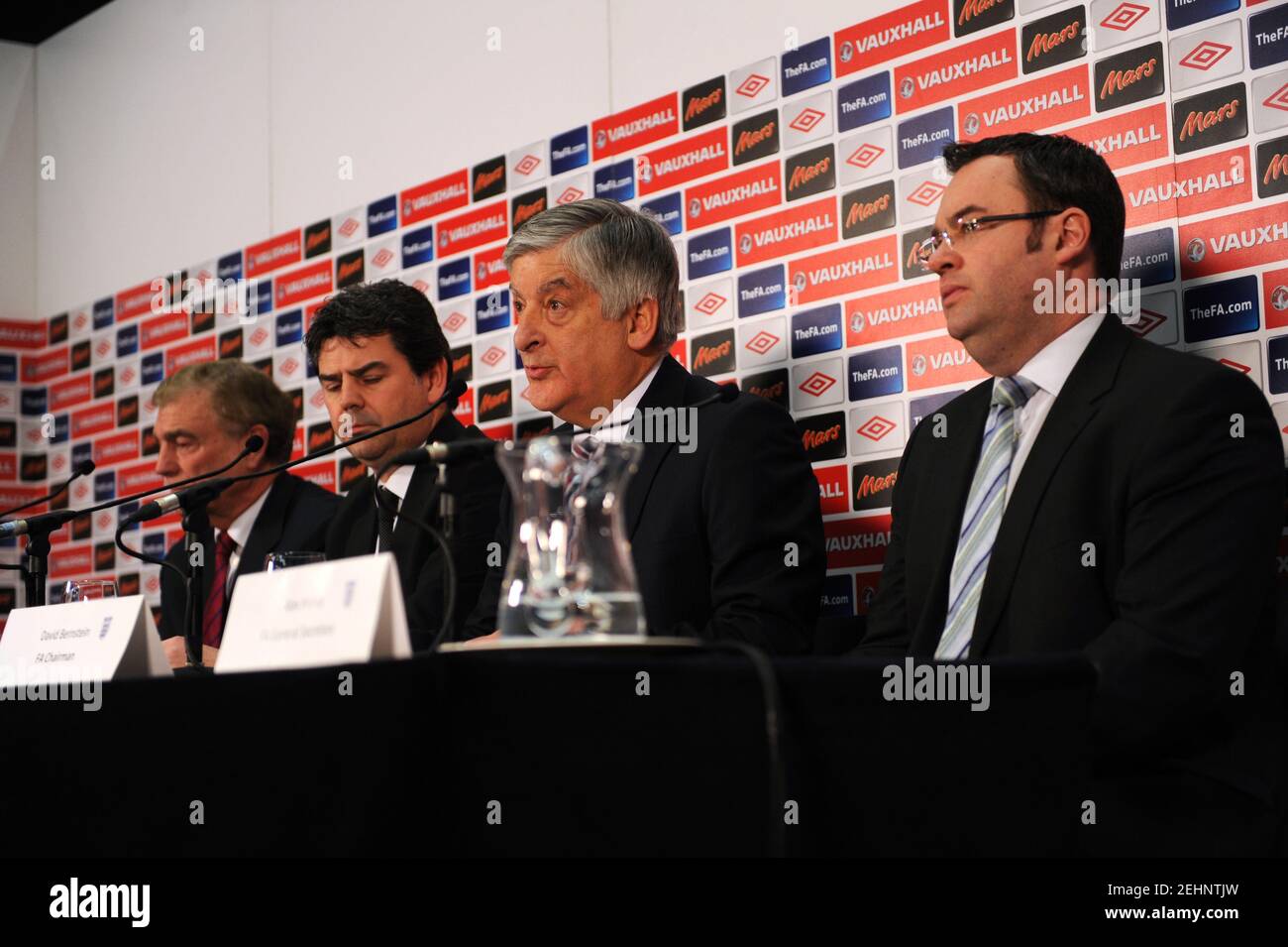 Fa chairman david bernstein press conference wembley stadium hi-res ...