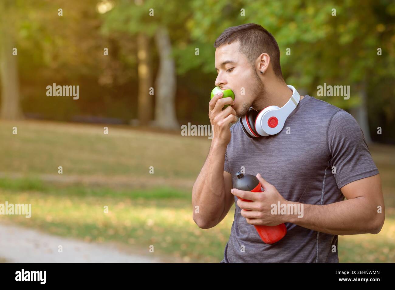 Man drinking outside hi-res stock photography and images - Alamy