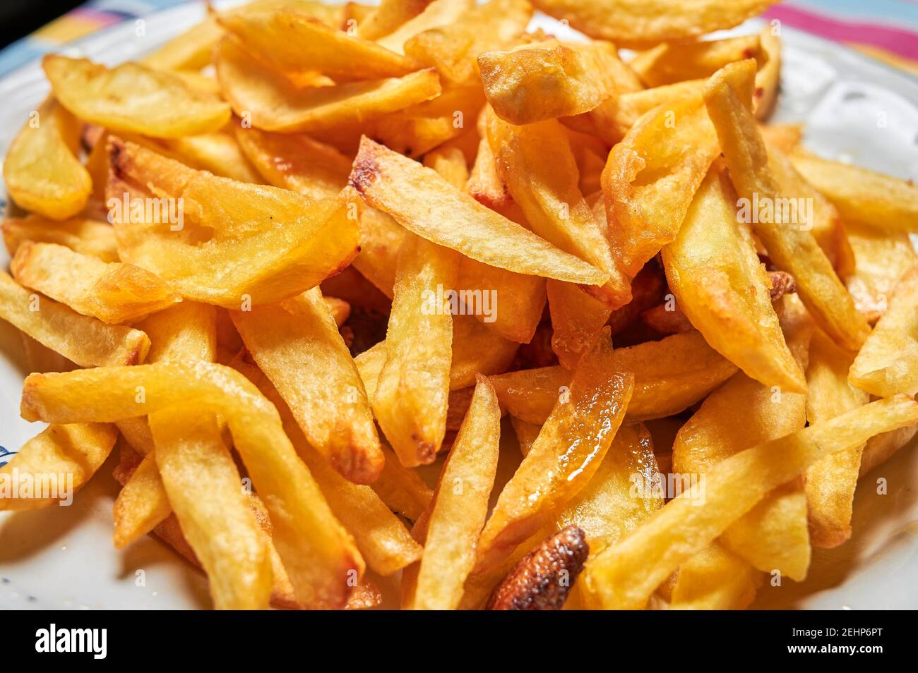 Ready made potato chips hi-res stock photography and images - Alamy