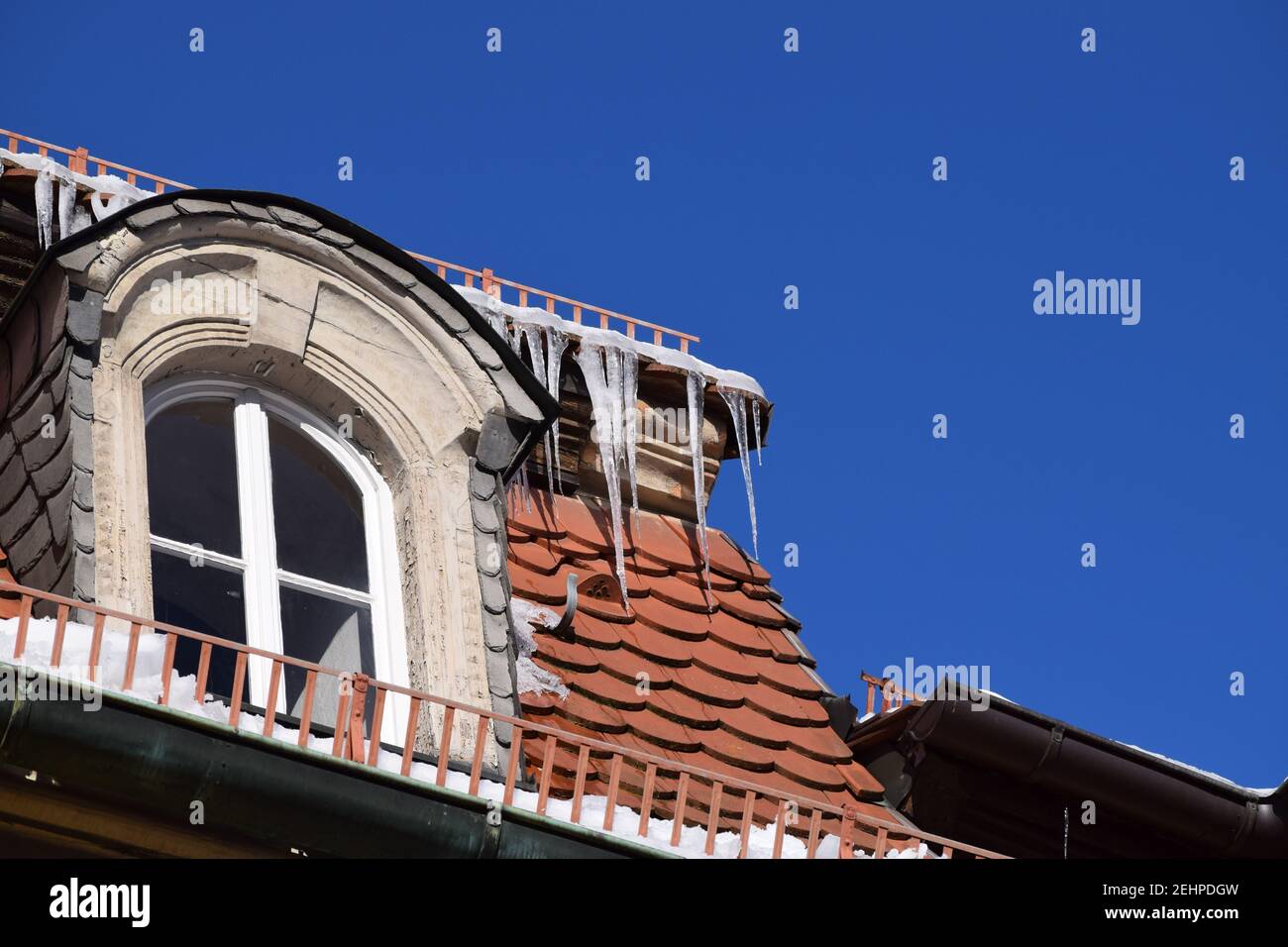 Semicircular window hi-res stock photography and images - Alamy