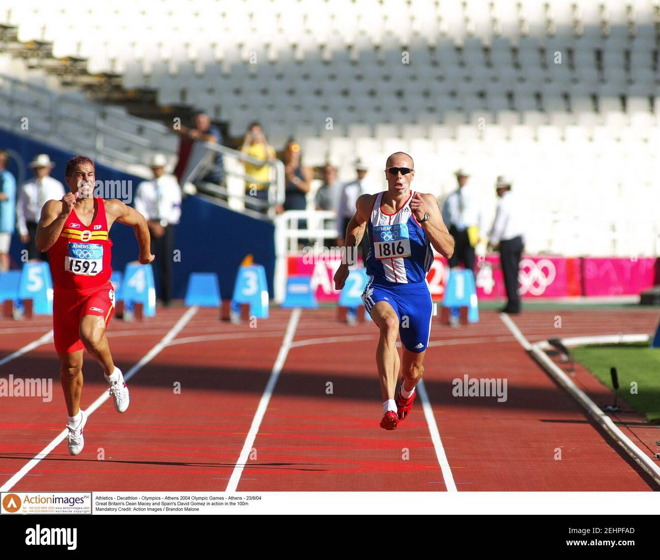 Dean macey decathlon olympics 2004 hi-res stock photography and images ...