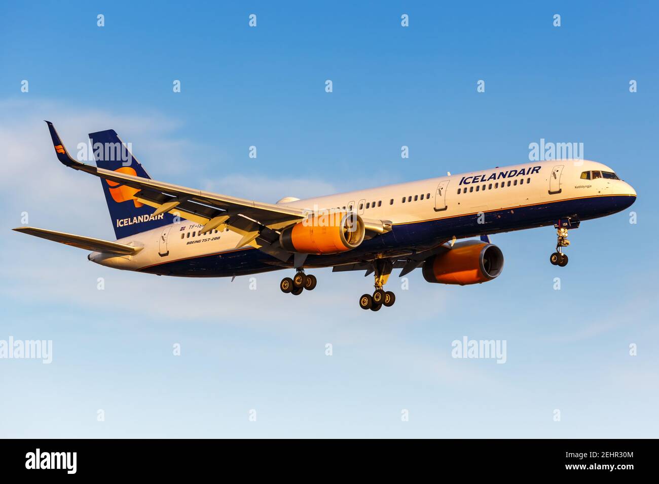 London, United Kingdom - July 31, 2018: Icelandair Boeing 757-200 ...