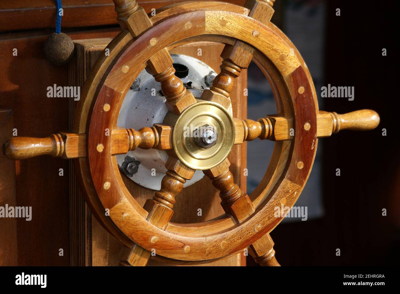 Wheelhouse (flying bridge, Bridge of a ship) - a special room in the ...