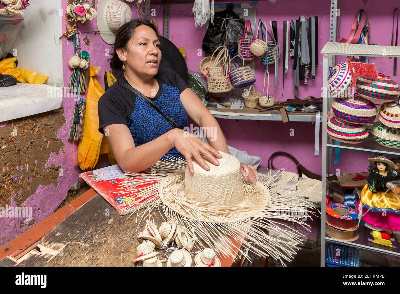 Millinery store hi-res stock photography and images - Alamy